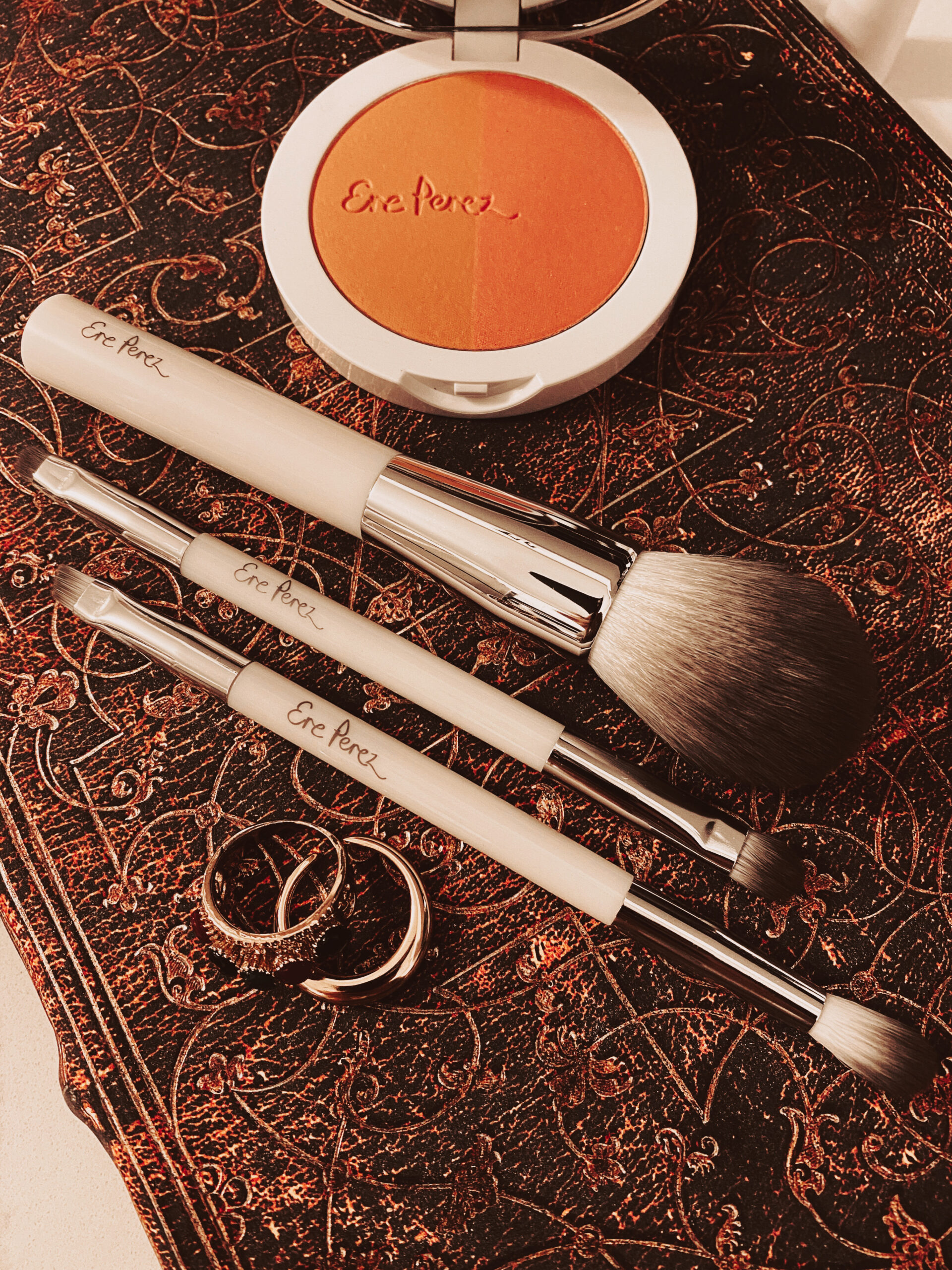 Ere Perez Natural Beauty- Makeup Brushes & Cosmetics Review - The ...